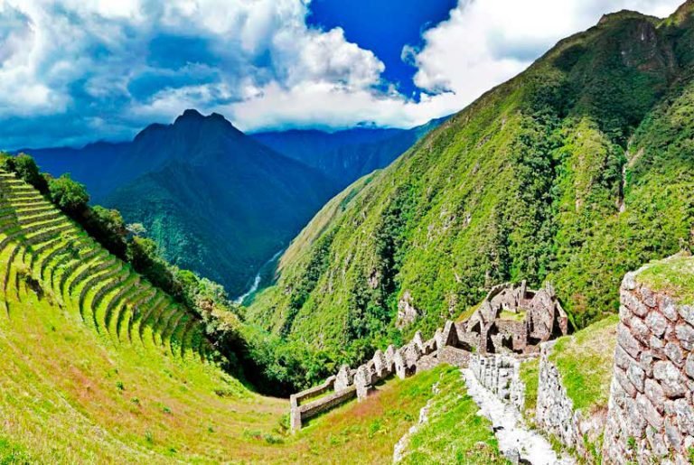 Short Inca Trail to Machu Picchu: 2-Day Private Tour Adventure