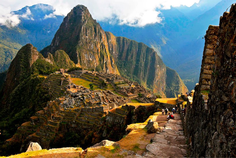 Explore Machu Picchu & Rainbow Mountain: 5-Day Peru Tour